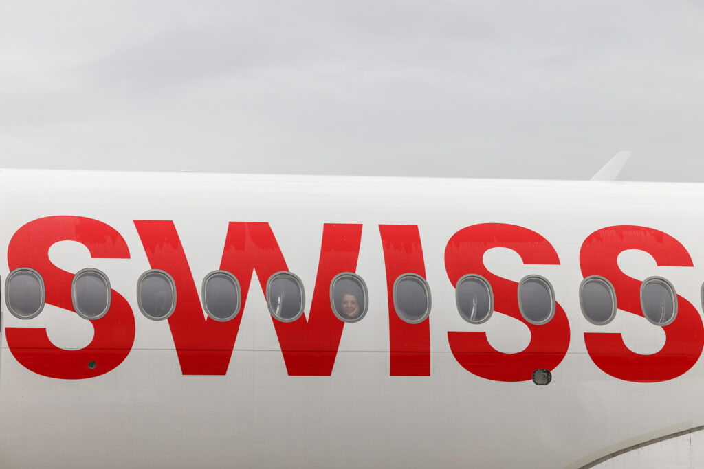 PRESSEMITTEILUNG - Neue Flüge nach Zürich vom internationalen Flughafen ...